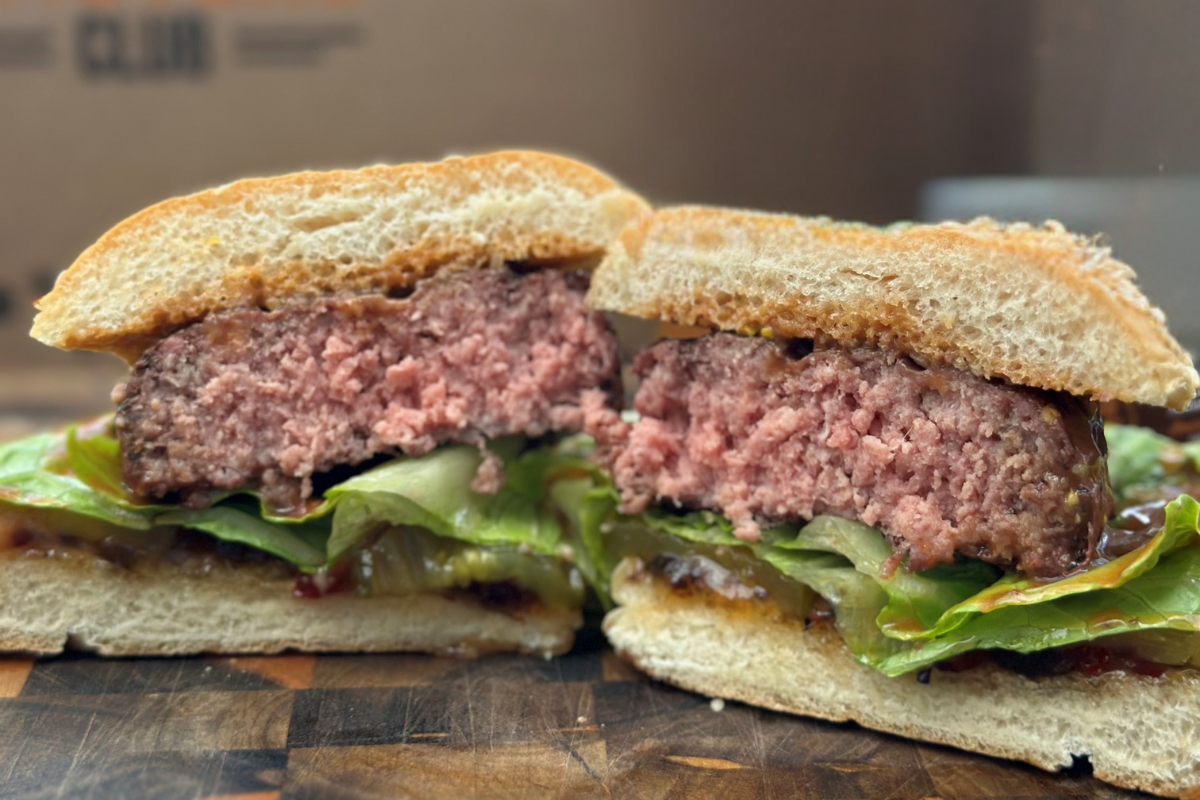 Smoked Carne Asada Burgers w/ Spicy Dill Pickle Aioli | Grill Masters Club