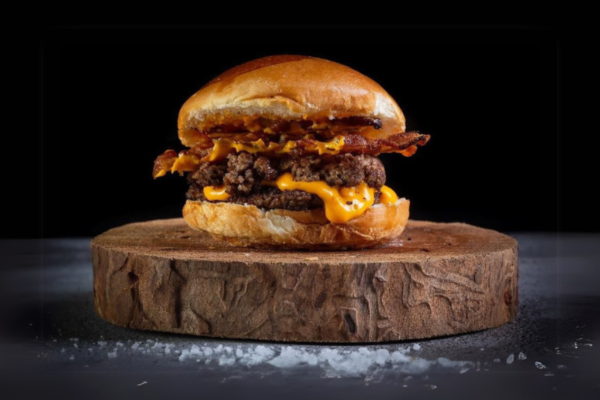 Classic Bacon Smashburgers with Dixie Red Sauce | Grill Masters Club